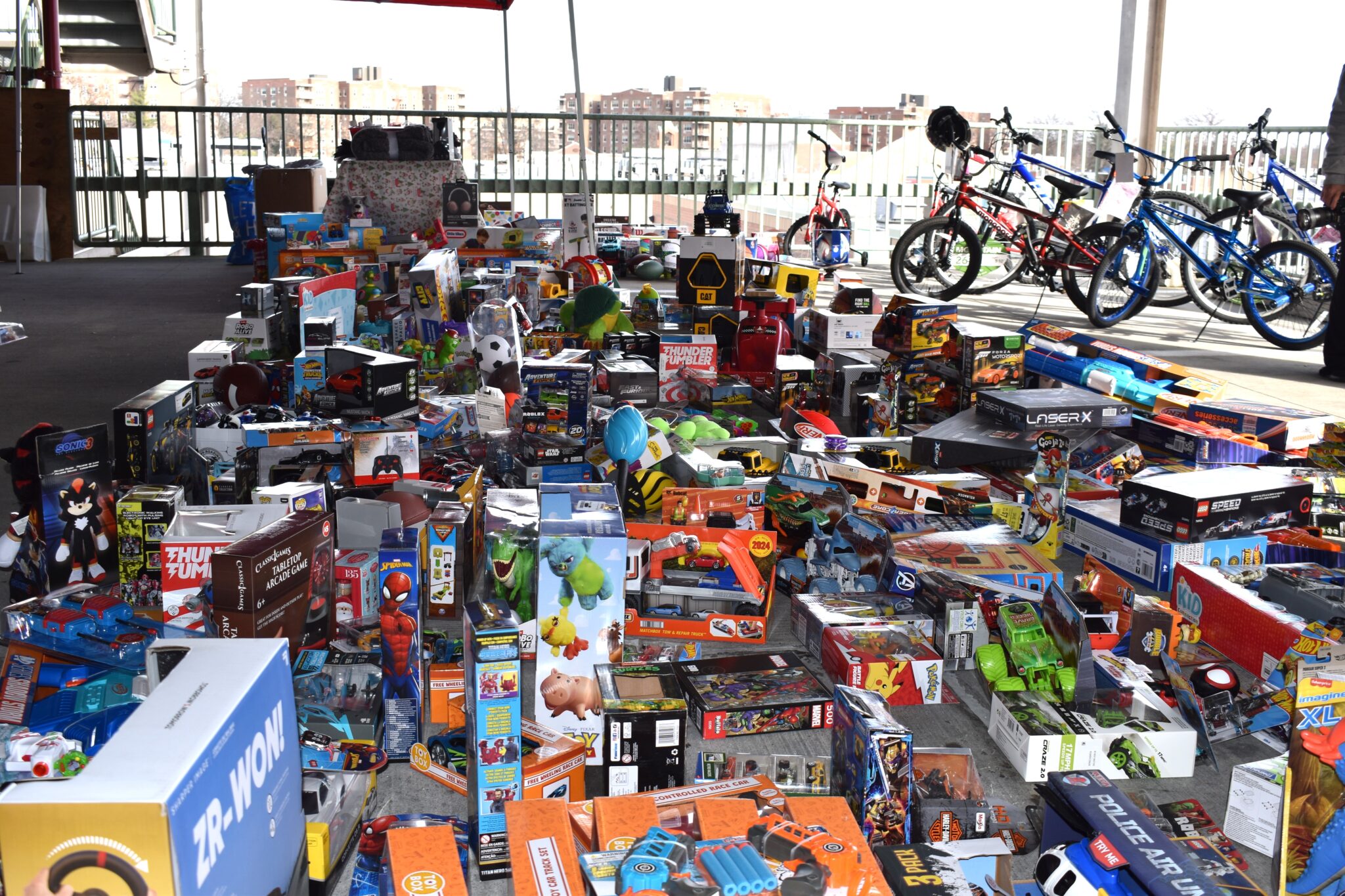 Astoria Car Club and NYPD Host Annual Toy Run for Children served by ...